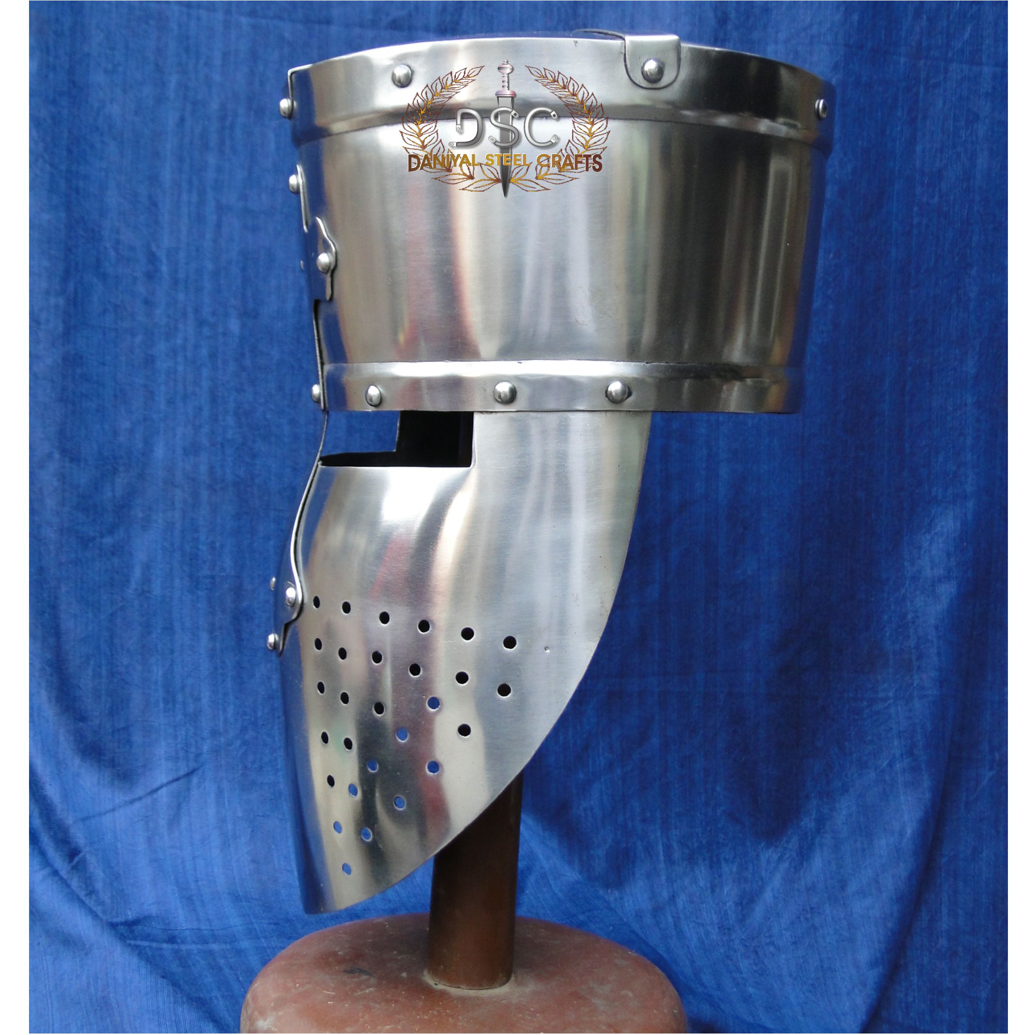 DSC-H519 CRUSADER POT HELMET – Daniyal Steel Crafts